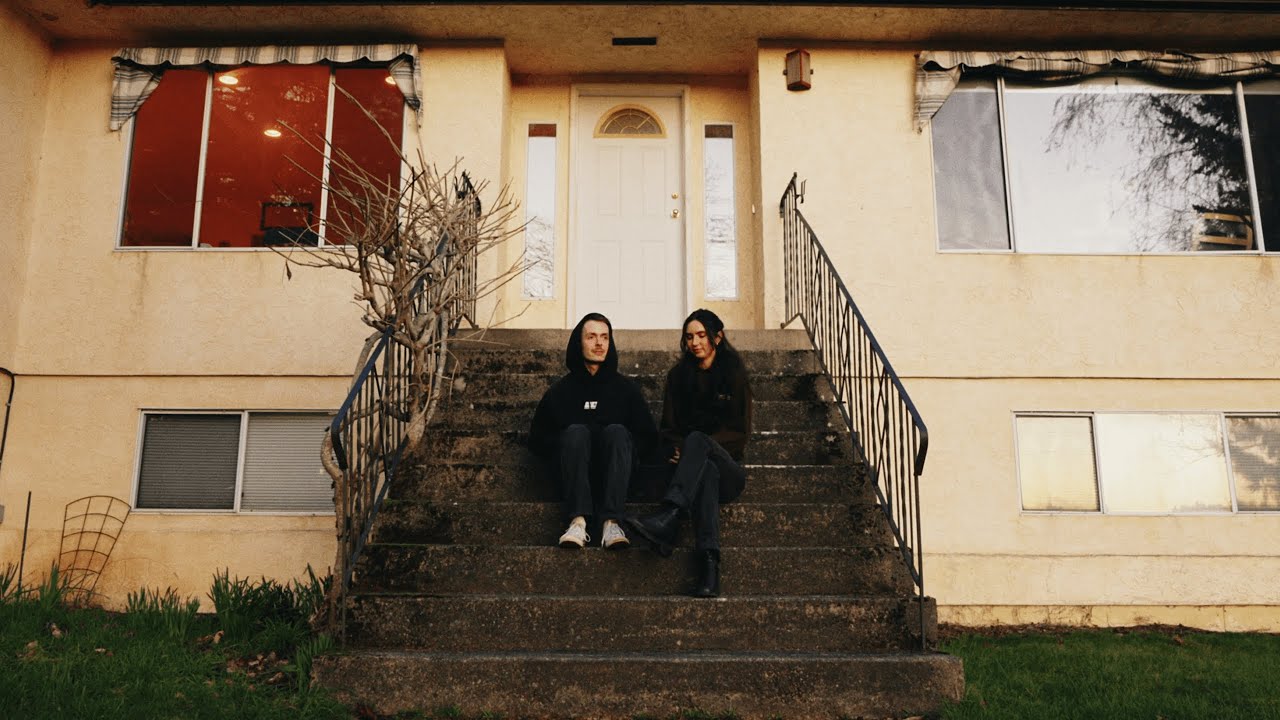 touching houses - YouTube