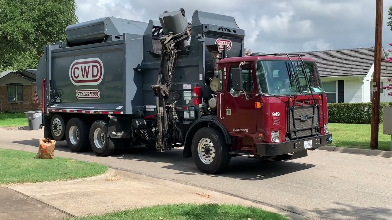 CWD AutoReach Garbage Trucks in Action - YouTube