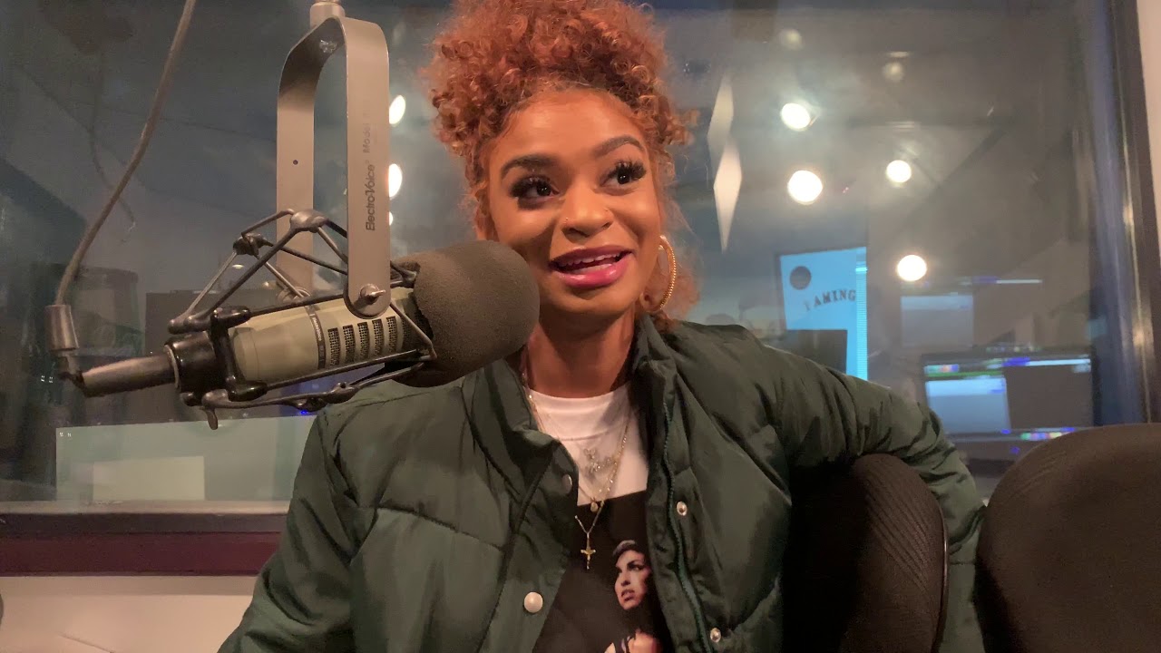 Melii Talks “Phases,” Meek Mill & More - YouTube