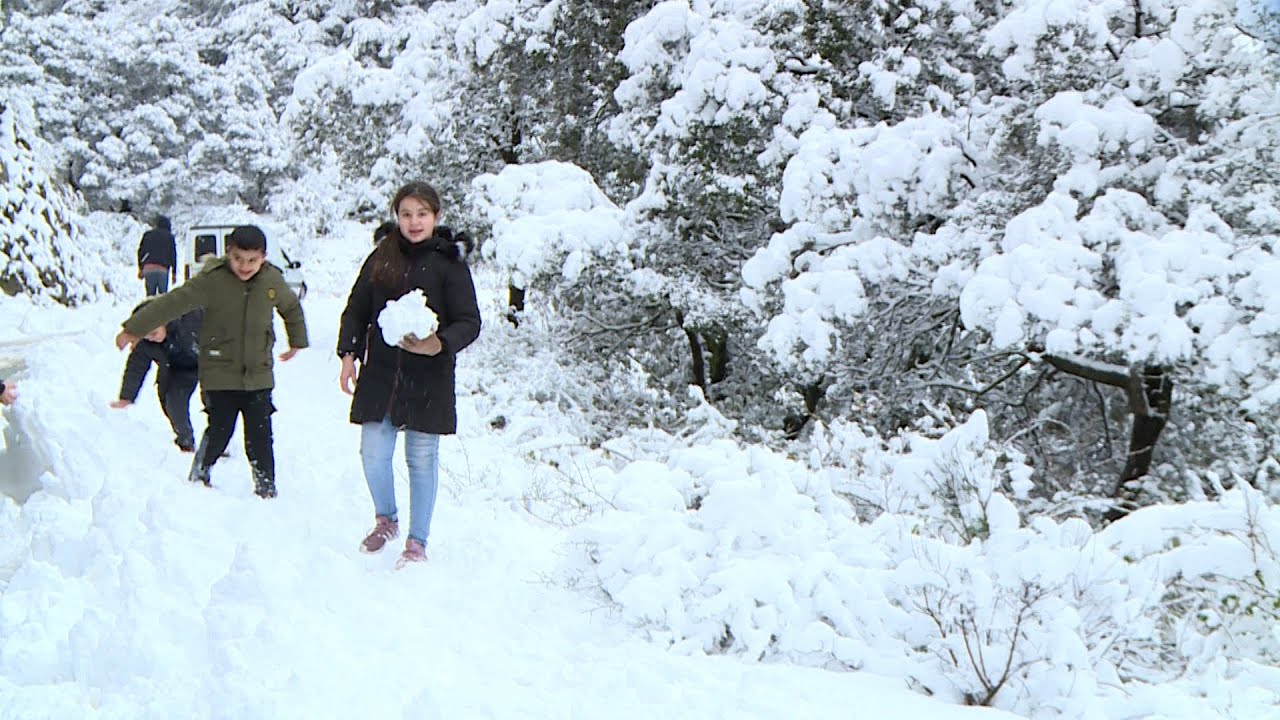 La neige a TALA GUILEF aujourd’hui le 28/11/2021 البرنوس الابيض في تالا ...