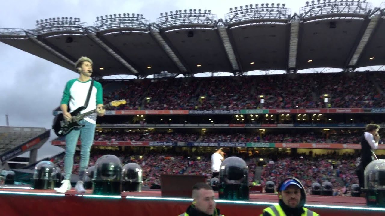 One Direction Croke Park 23.5.14 Rock Me (front row) - YouTube