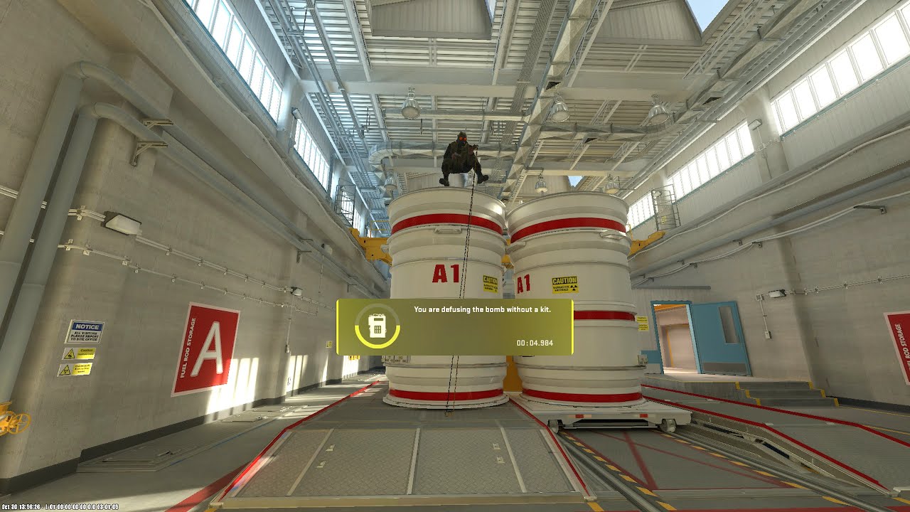 CS2: very stretchy defuse kit - YouTube