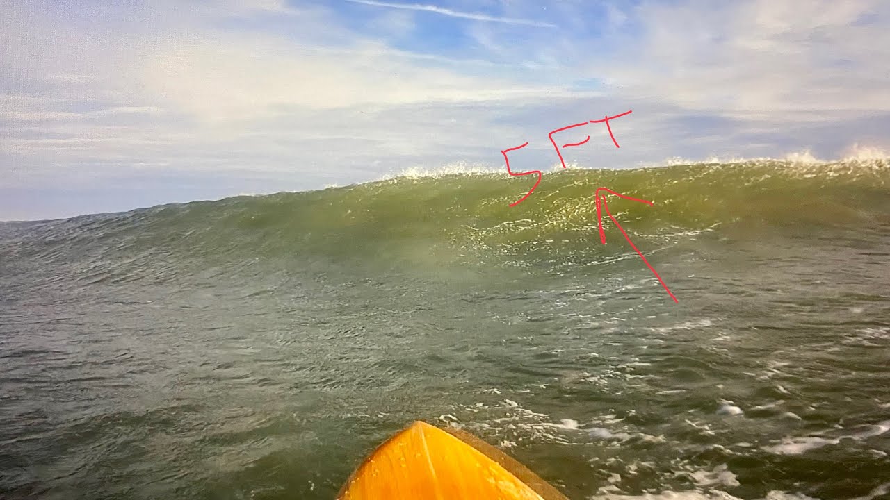 Big swell comes 5ft wave - YouTube