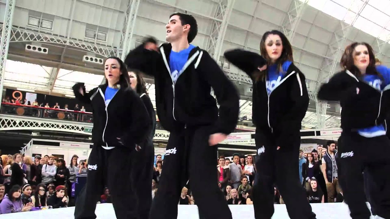 Reach Dance @ Move It 2012 - YouTube
