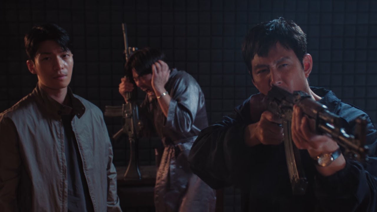 Seong Gi-Hun shows his new Gun Collections to fight | Squid games ...