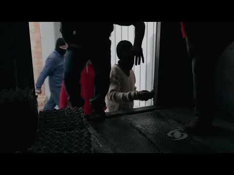 Sobreviviendo a escobar capitulo 6(4)