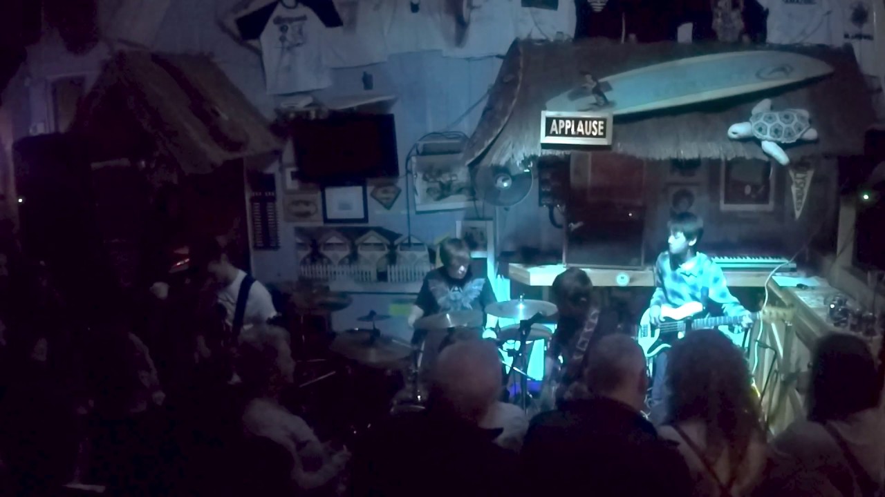 Tom Mouse Smith & The Lads - Bad (short) - YouTube