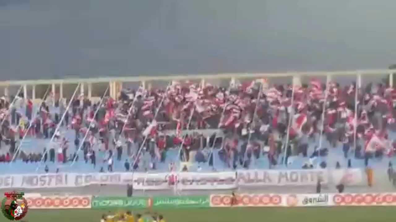 Ambiance Ultras Red Castle : MCOran-USMHarrach - YouTube