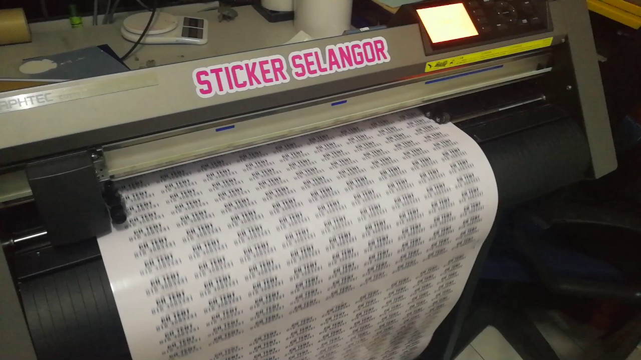 Graphtec CE6000-60 cutting plotter - cutting Orajet pvc white sticker ...