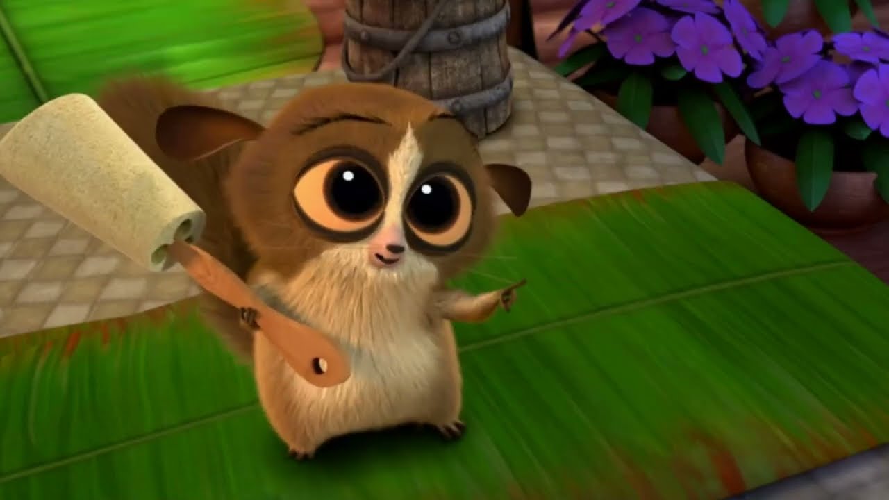 Mort tries to "help" King Julien - YouTube