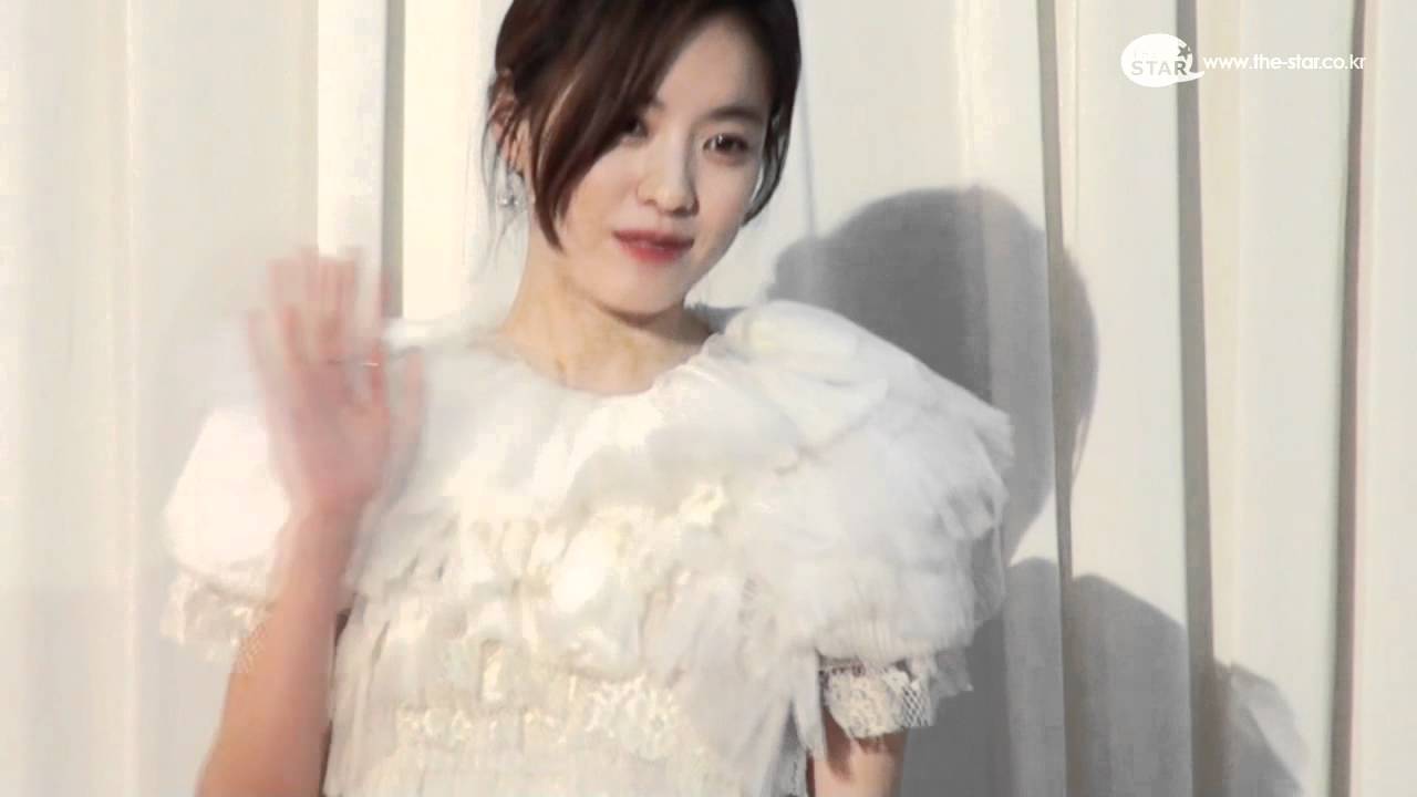 [2011 백상] 한효주 (Han HyoJu) - YouTube