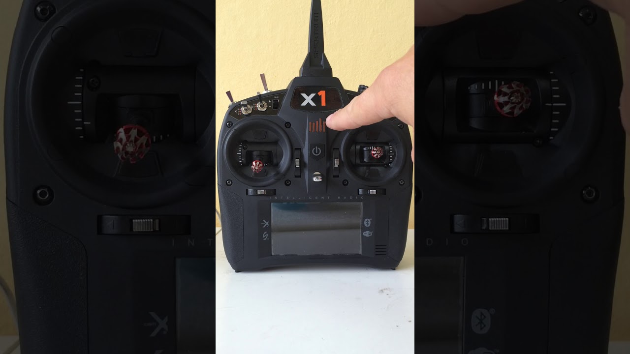 Spektrum IX12 - Model change with Screen OFF goes to sleep with running ...