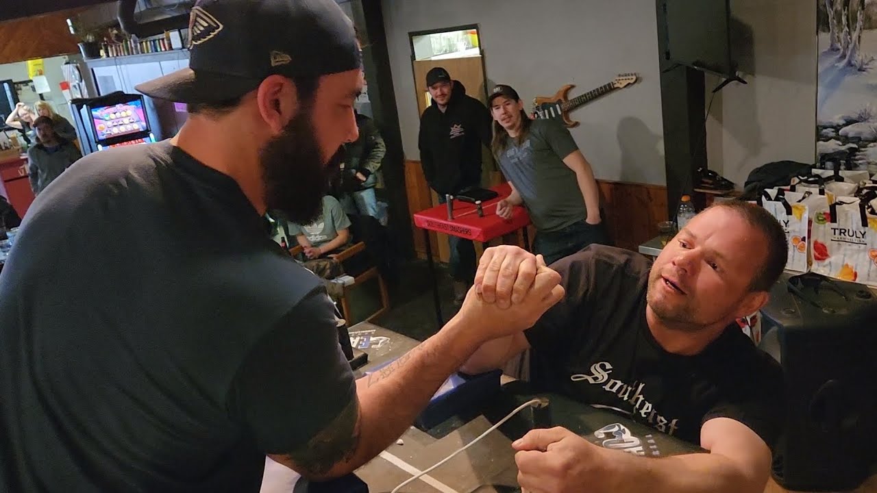Marchand Inn ARMWRESTLING Tournament - YouTube