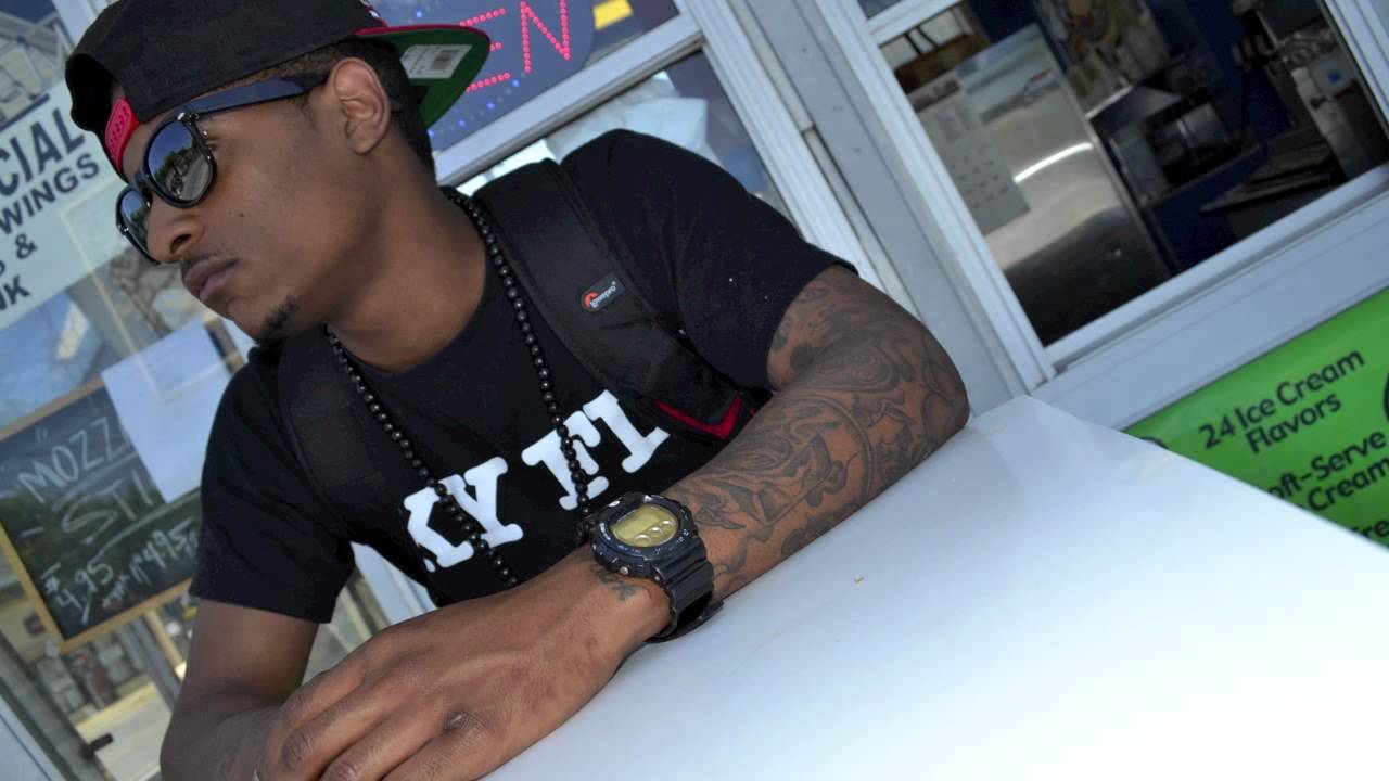 Young Swag - im a boss freestyle (im a G) - YouTube
