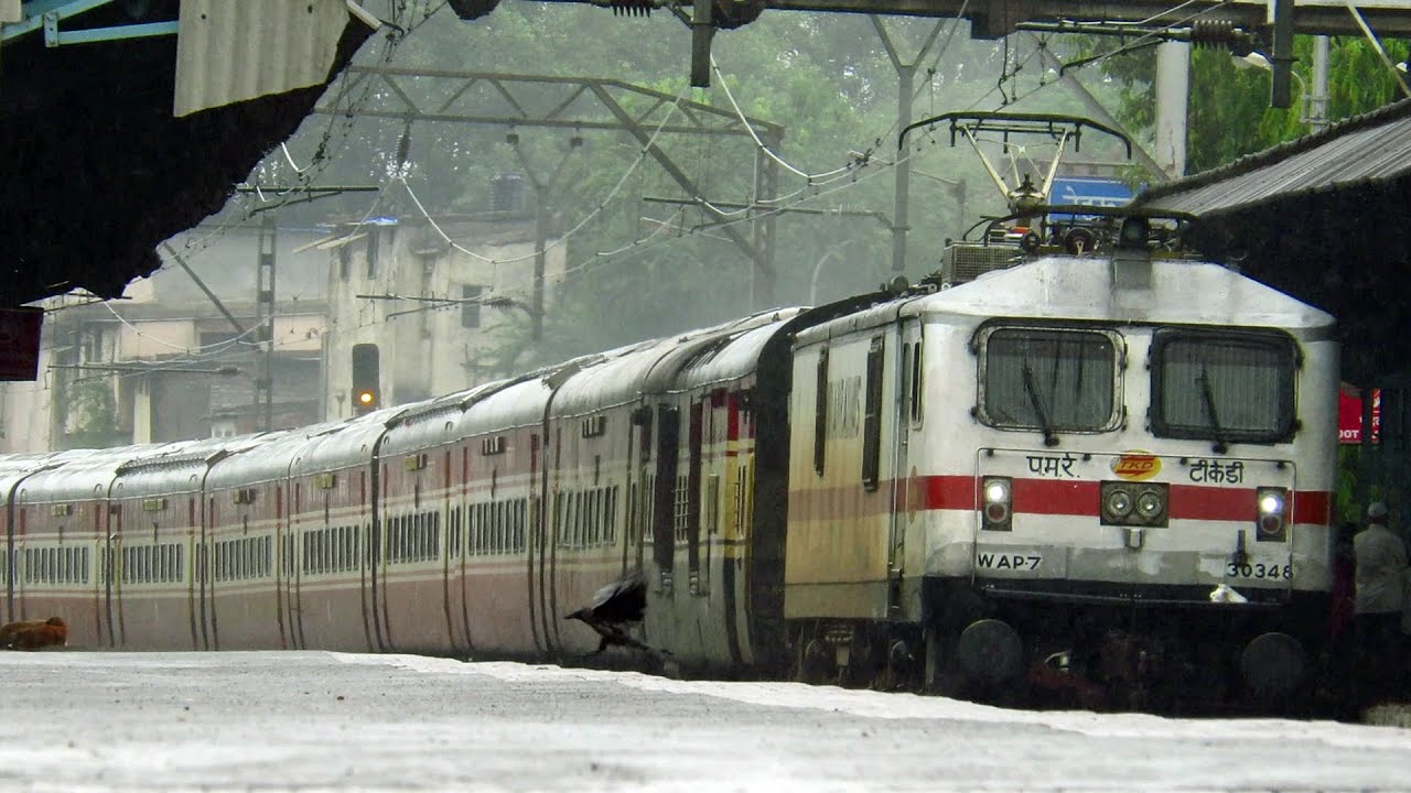 TKD WAP-7 Duronto Whines In Rains !! - YouTube