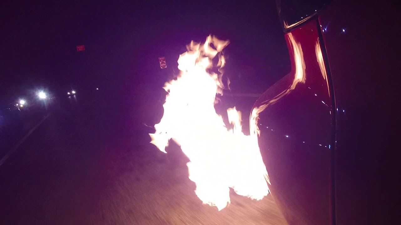 FD RX7 cruising around MASSIVE FLAMES!! (Watch till the end. Woman ...