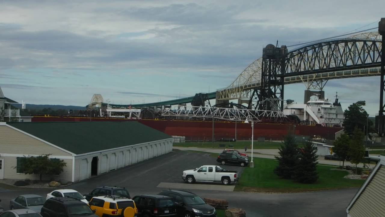 Great Lakes Tug and Barge Presque Isle - YouTube
