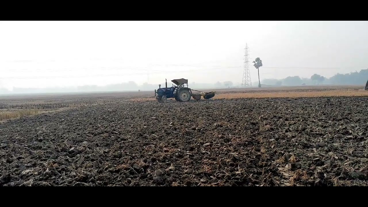 Khet jotate hue tractor se jhal se - YouTube