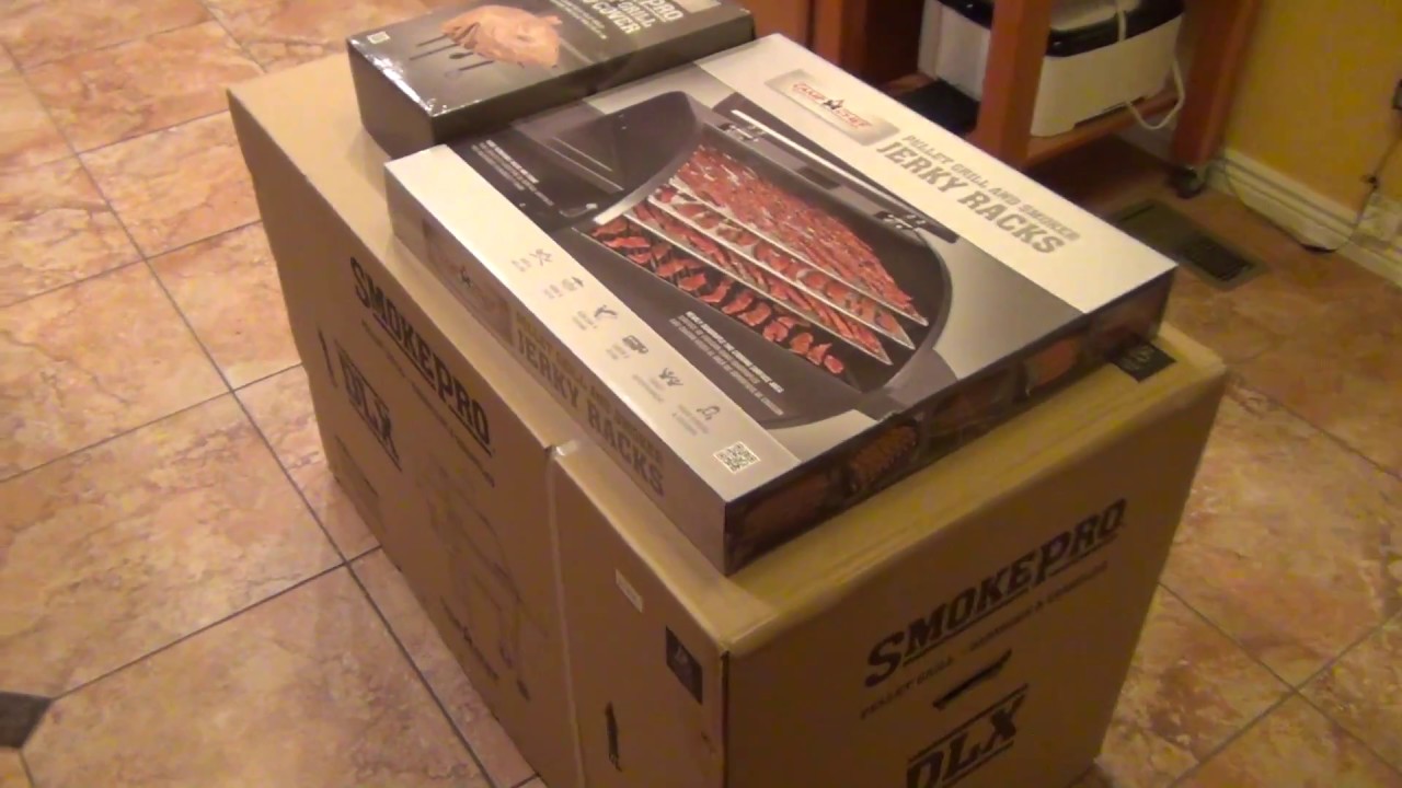 Camp Chef Pro DLX - Smoker Unboxing & Setup - YouTube