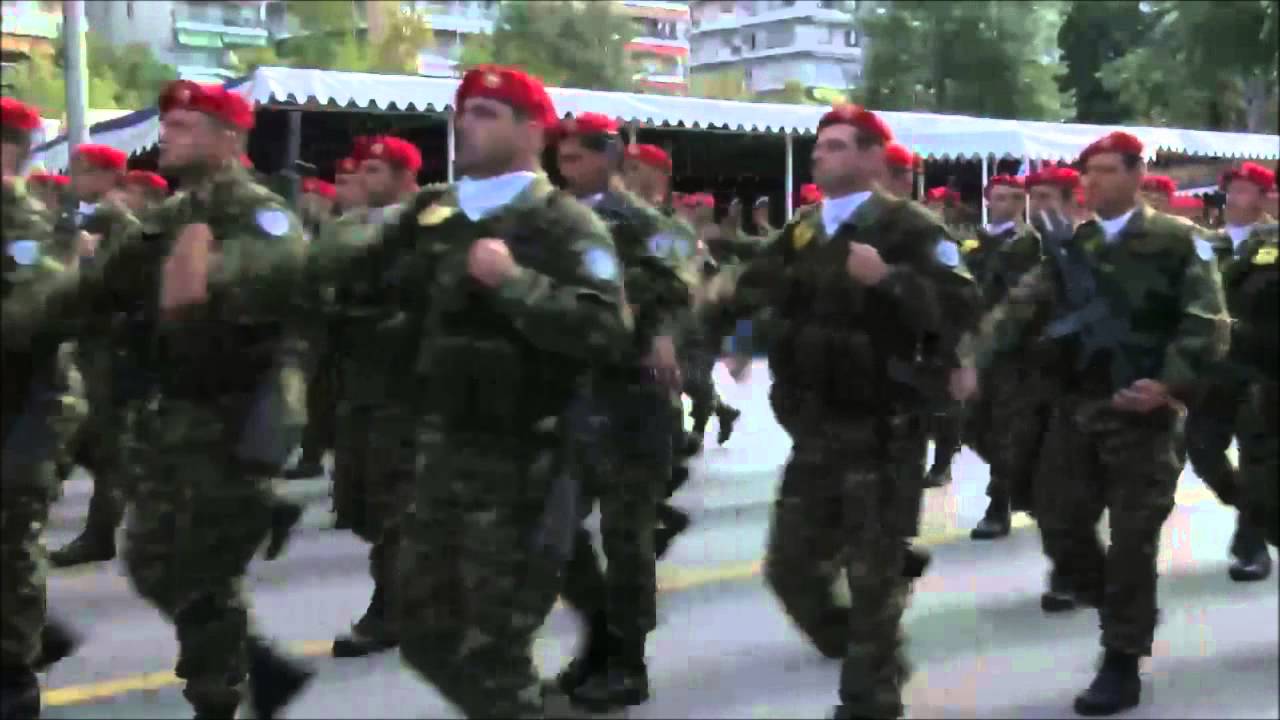 Παρέλαση 71 Αερομεταφερόμενης Ταξιαρχίας Θεσσαλονίκη 2015 - YouTube