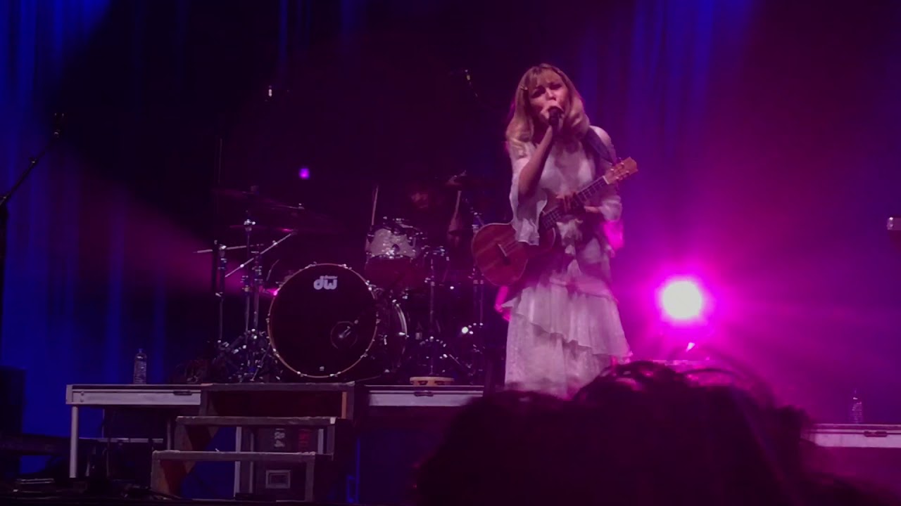 Grace VanderWaal Concert Utica NY 2018 - Full Color - sound adjusted ...
