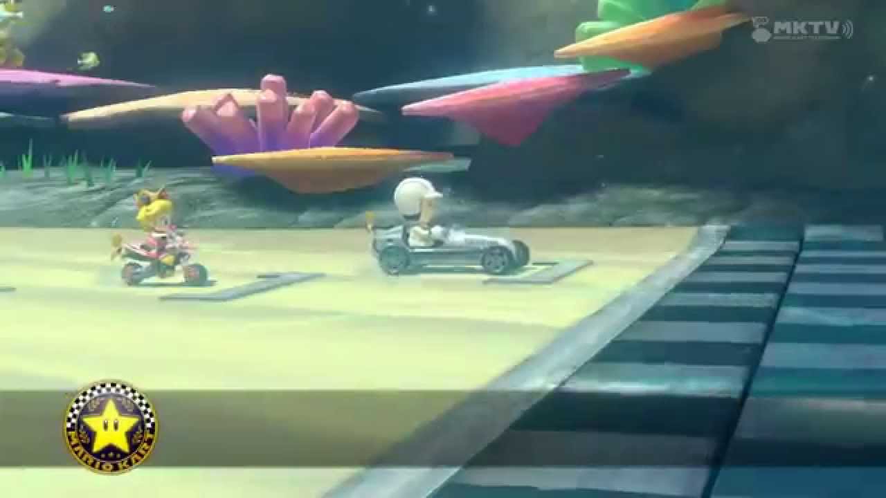 Mario Kart 8 - Mercedes Benz DLC - YouTube