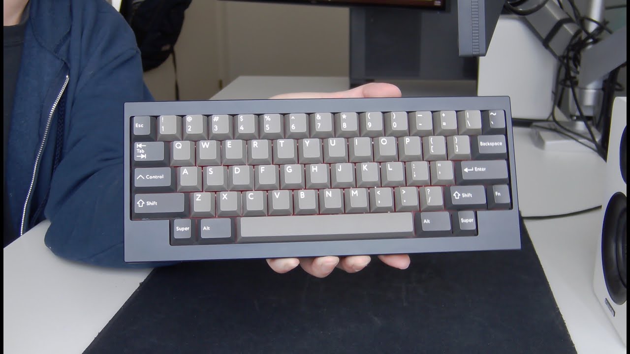 Cruelworld CW60 | Mx Black - YouTube