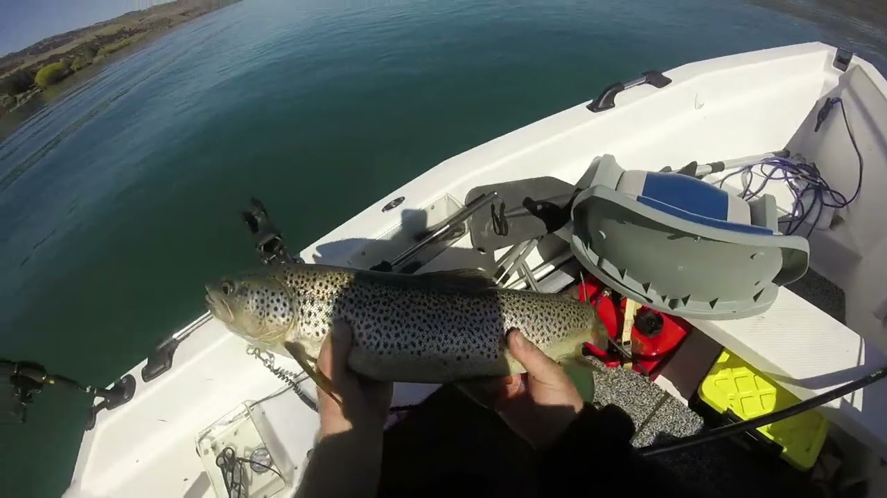 New Boat mac 360 Trout fishing on lake Dunstan - YouTube