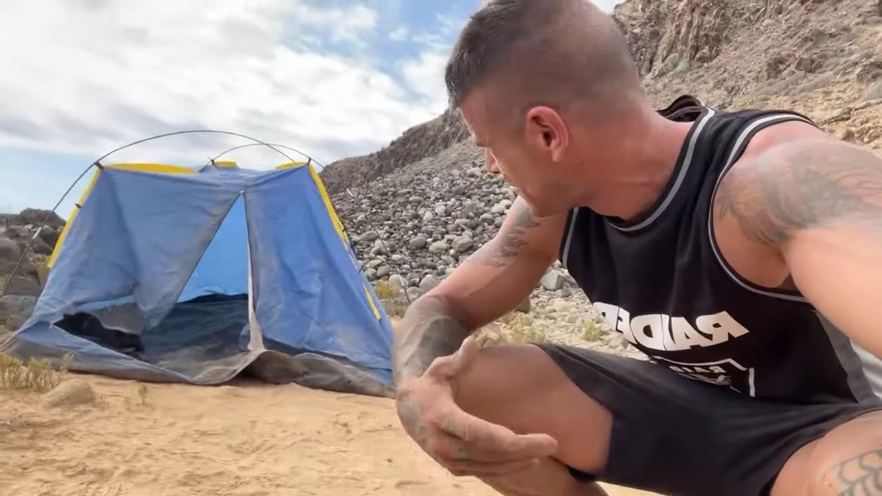 DURMIENDO LA INTERPERIE DÍA 3/30 - YouTube