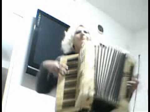 La nostra isola presenta la musicista ucraina Valentina Gavrish.wmv