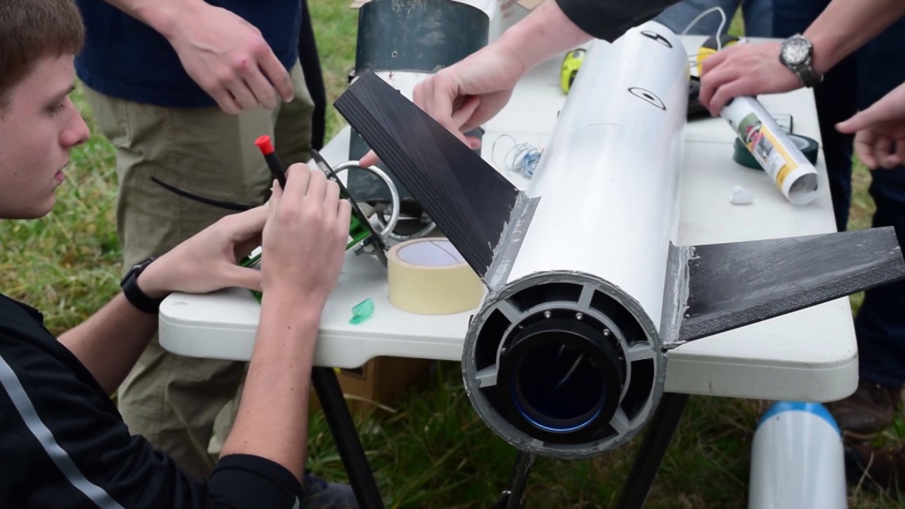 CME Students Participate in NASA Rocket Competition - YouTube