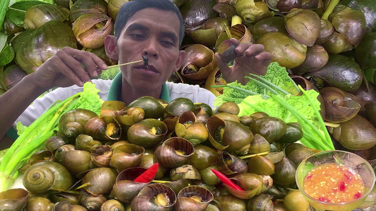 ខ្យងស្រែចំហុយទឹកដូងជាតិណាស់ | Khmer Rice Snails - Steamed Snails with ...