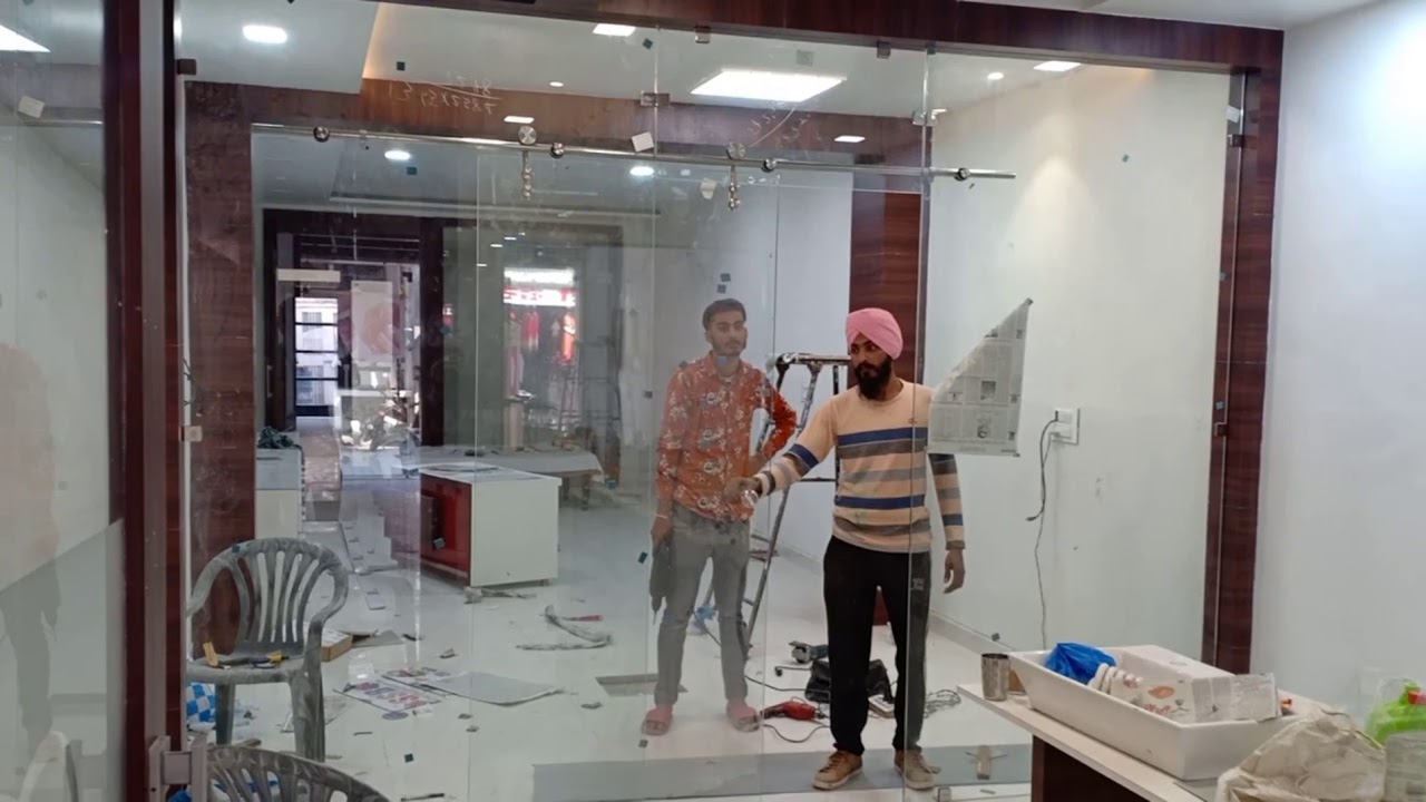 Sliding glass fitting - YouTube
