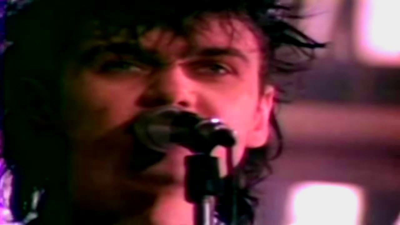 Wide Boy Awake -Chicken Outlaw (El Lado Oscuro de la Música) - YouTube