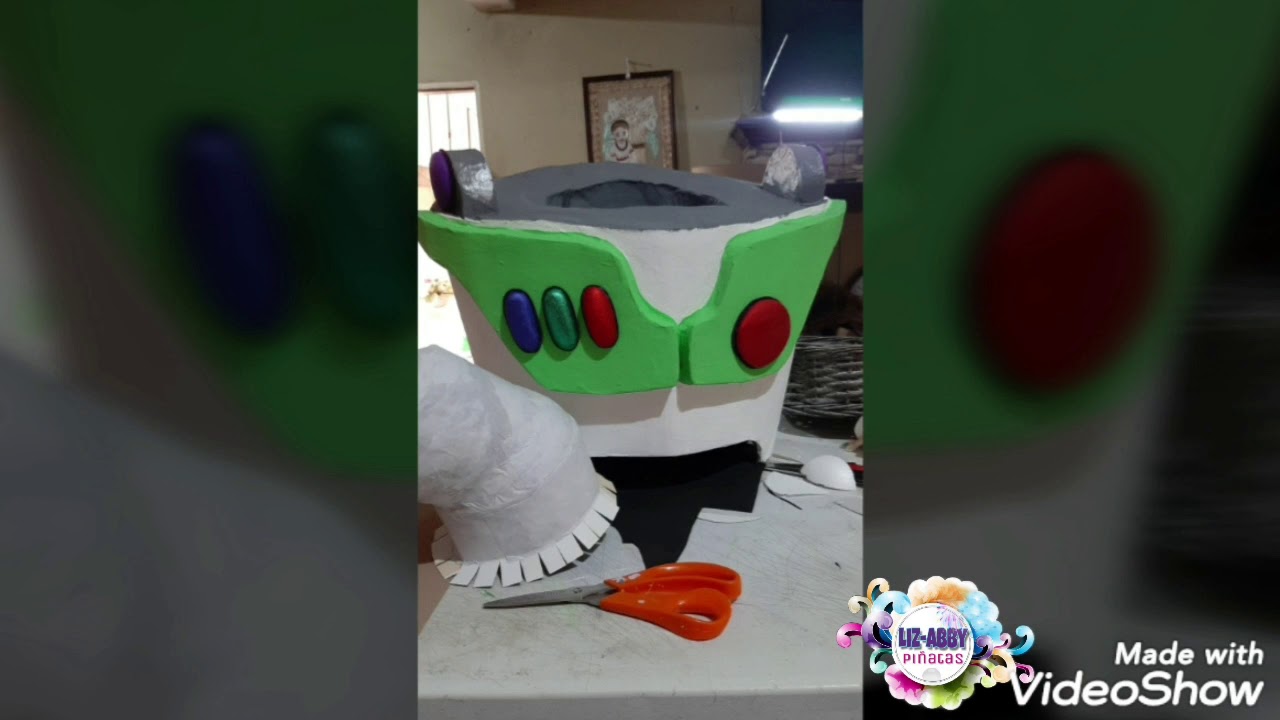 Buzz LIGHTYEAR piñata - YouTube