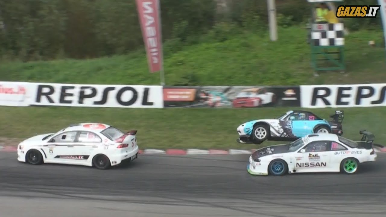 Mazda Miata (MX-5) crash in Nemuno Žiedas - YouTube