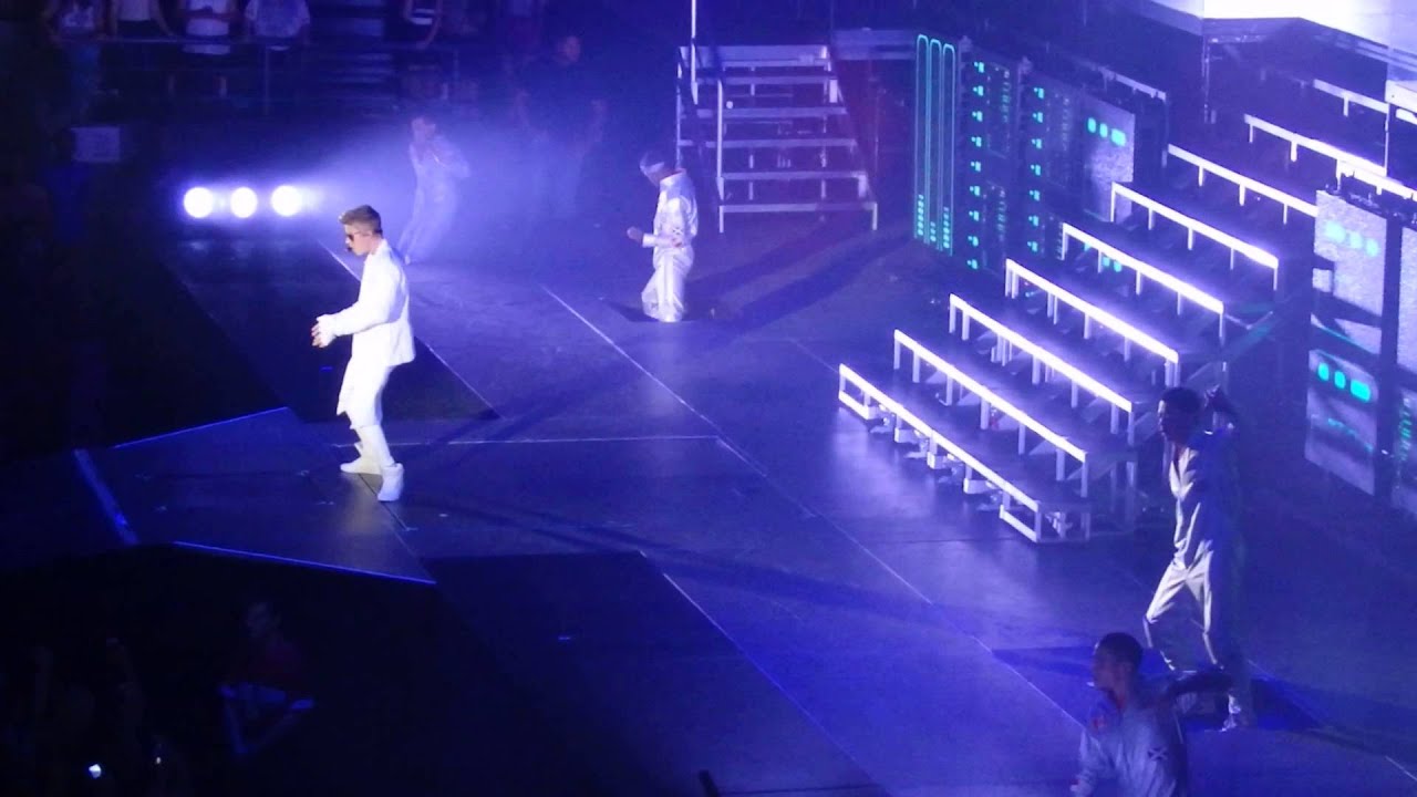Take You | Justin Bieber | Melbourne, Australia - YouTube