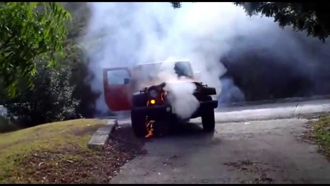 Jeep wrangler burned - YouTube