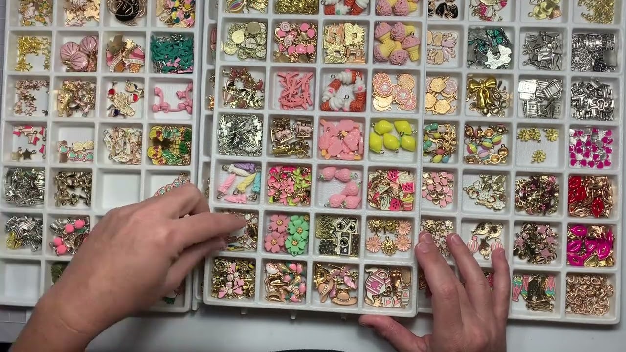organizing my charm collection😳💖 - YouTube