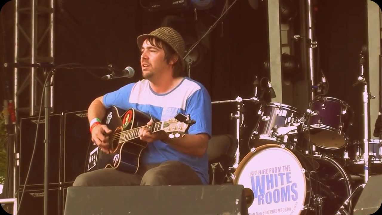 Ryan Spendlove "Fall Blind" LIVE at Galtres Festival 2013 - YouTube