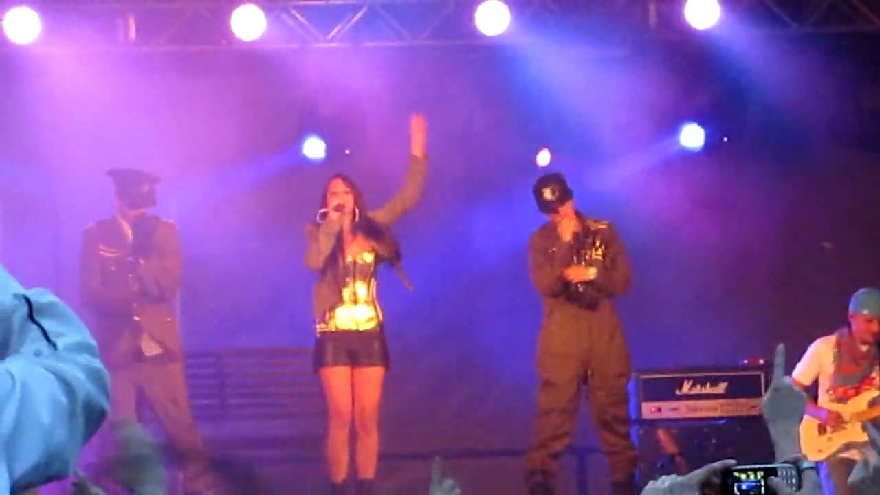 N-Dubz - No One Knows - Youth Beatz 2010 - Dumfries - 16th July 2010 ...