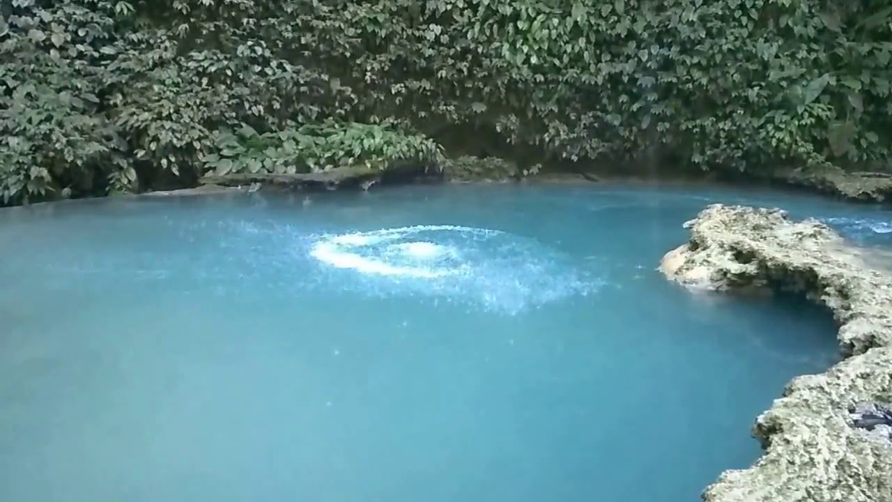 Jumping: Kalumpang Waterfalls, Luwuk - YouTube