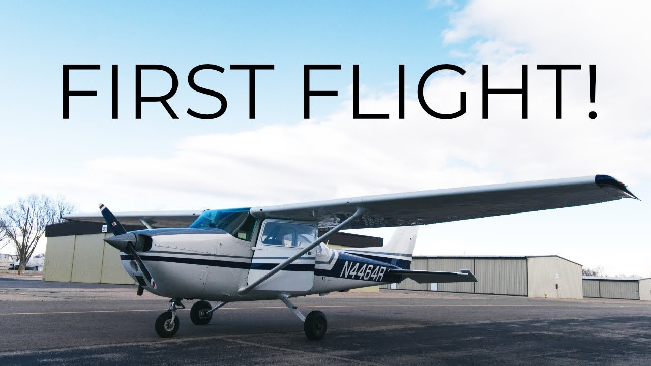 First time flying a plane! (Discovery flight experience) - YouTube
