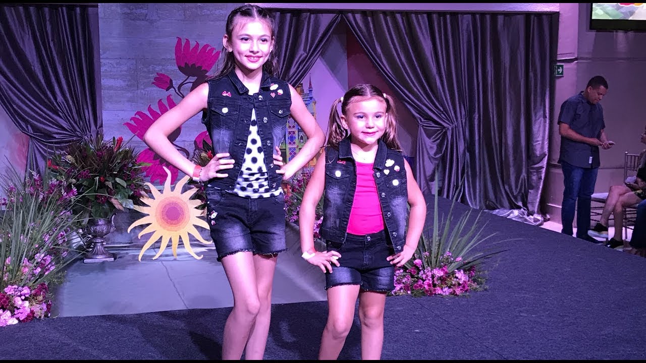 DESFILE LILICA E TIGOR - YouTube