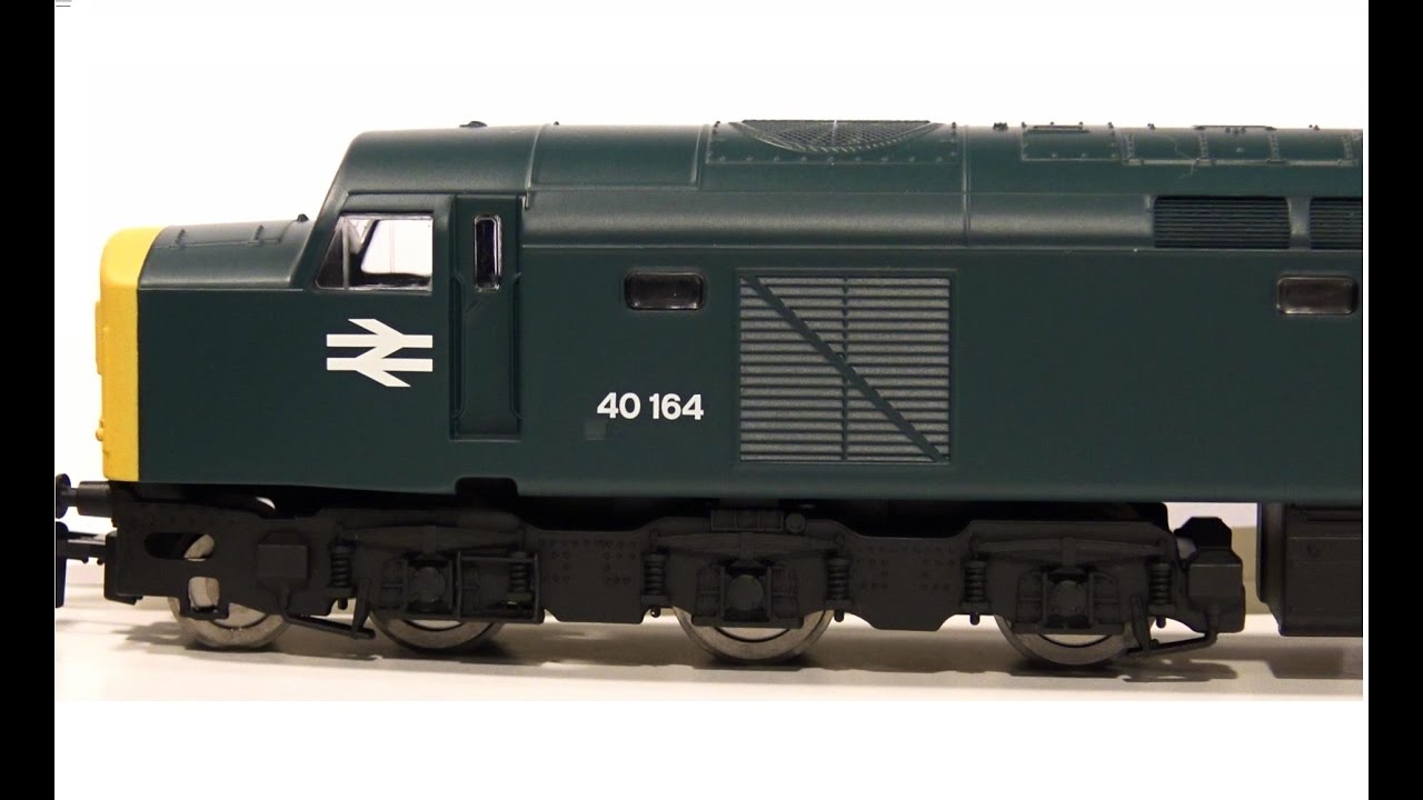 Testing and Review of Hornby's Class 40 Farland Howe - YouTube