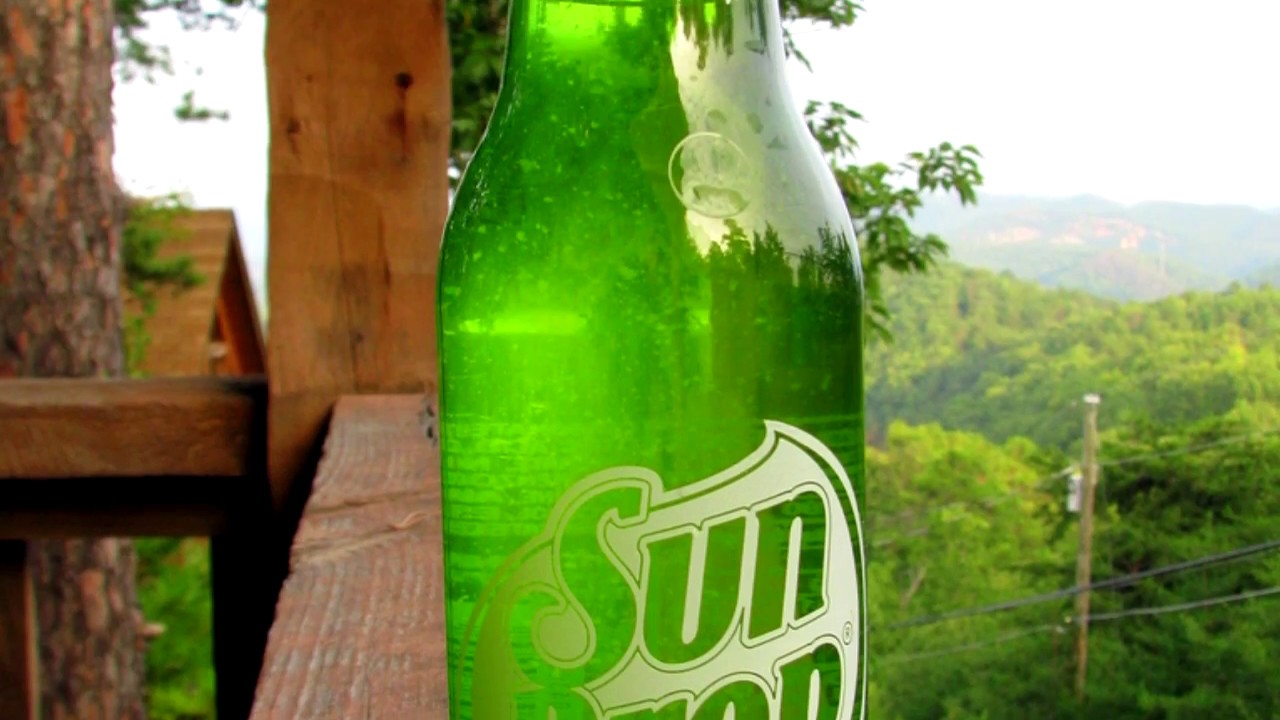 How to Bake a Sundrop Pound Cake - YouTube