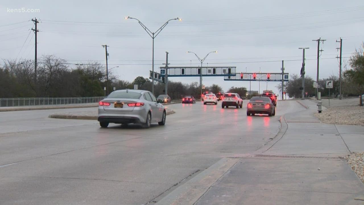 Ice, snow leads to road closures in San Antonio - YouTube
