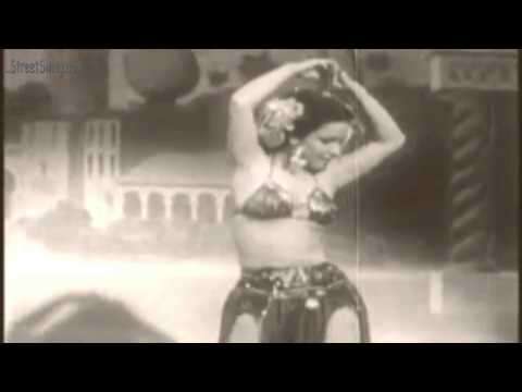 Burlesque dancer - Rouhea Bey in \