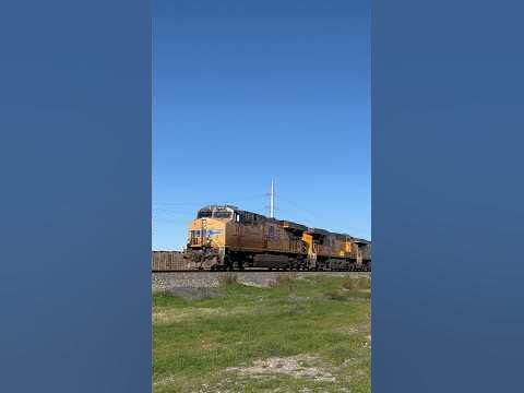UP Rock Train passing San Marcos, Tx - YouTube