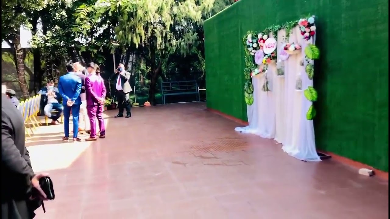 Maxims banquet - YouTube